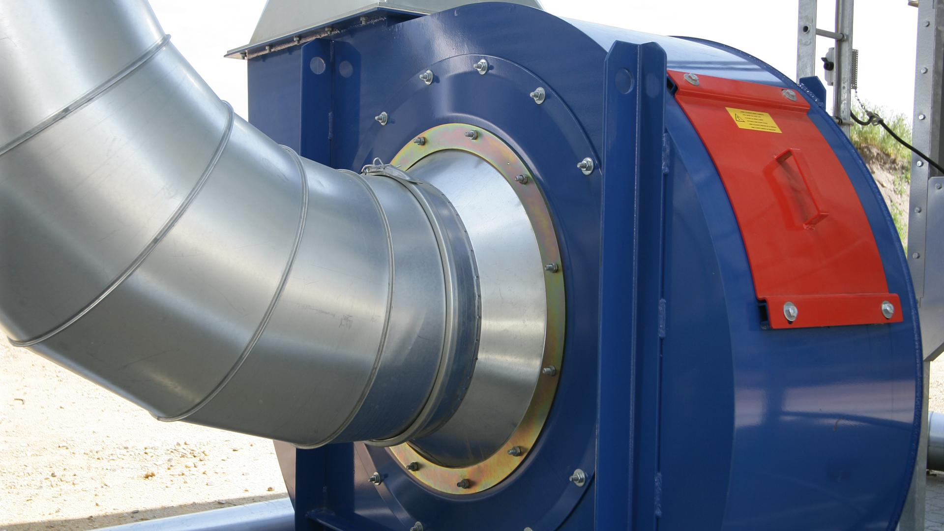 Udsugning til værksted | Effektiv løsning til industri